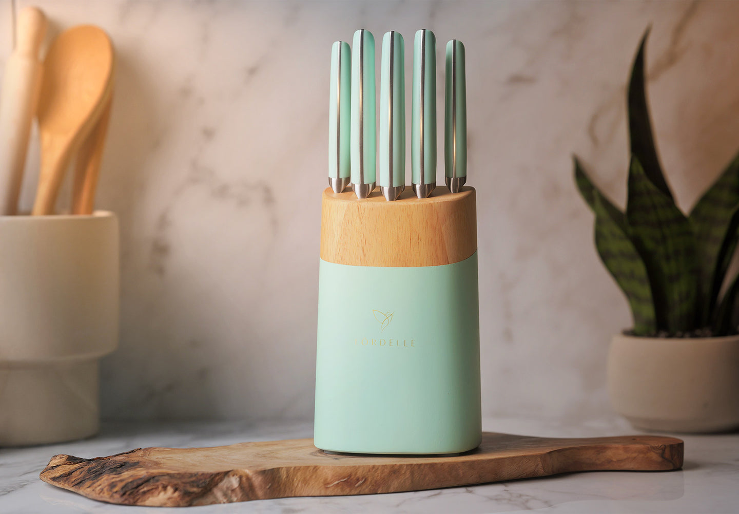 Lordelle: Exquisite Knife Sets for Beautiful Homes